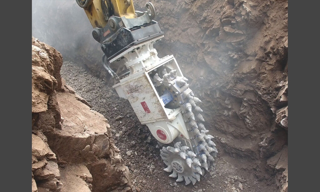 EK 140 Heavy-Duty Chain Cutter for Excavators (30–45 t) | KEMROC