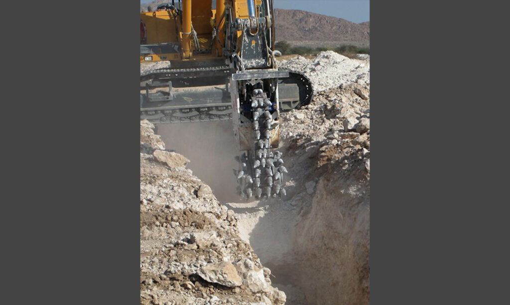 EK 140 Heavy-Duty Chain Cutter for Excavators (30–45 t) | KEMROC